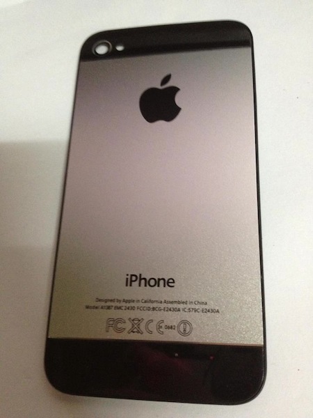 Mini 版 iPhone 5？iPhone 5 造型的 iPhone 4/4S 背蓋，換裝後很有趣 | T客邦