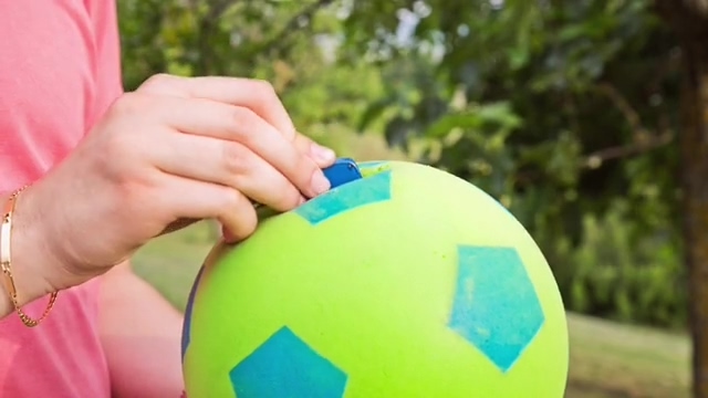 怎麼玩都好玩的創意智慧型感應器Fizzly | T客邦