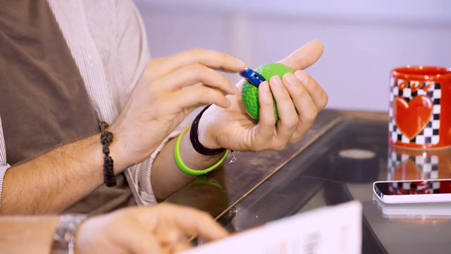 怎麼玩都好玩的創意智慧型感應器Fizzly | T客邦