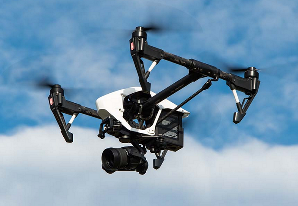 能自動避障、跟隨飛行的DJI Phantom 4 空拍機推出，10大重點搶先看 | T客邦