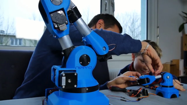 利用3D列印製作的Niryo One機械手臂套件 | T客邦