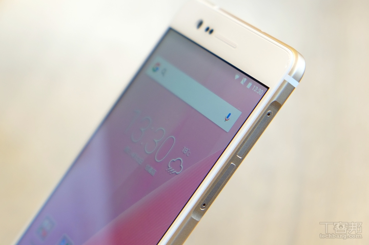 Sharp Z3 新機上市，主打 2K 大螢幕、f/1.8 大光圈鏡頭 | T客邦