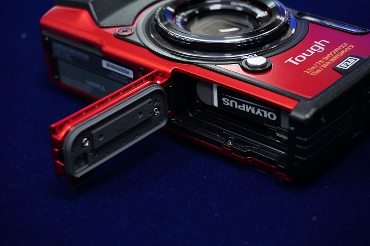 新一代防水旗艦 Olympus Tough TG-5 發表，搭載 TruePic VIII 影像處理器，帶來 4K 錄影以及實地感應器功能 | T客邦