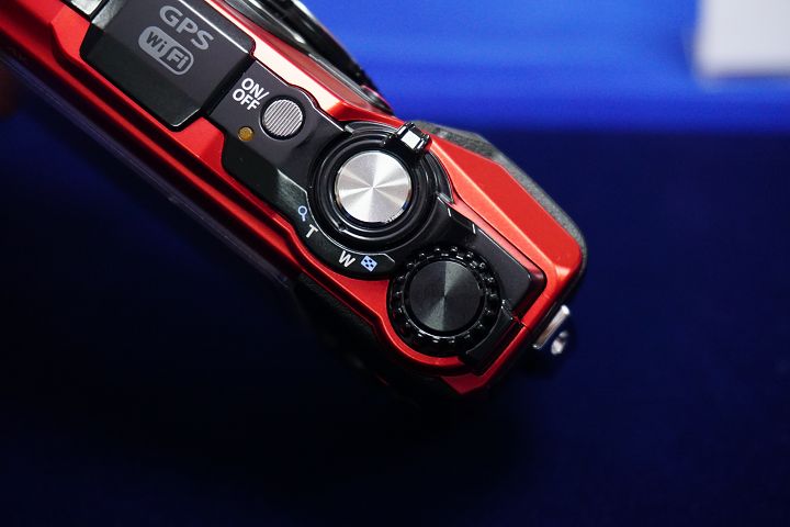 新一代防水旗艦 Olympus Tough TG-5 發表，搭載 TruePic VIII 影像處理器，帶來 4K 錄影以及實地感應器功能 | T客邦
