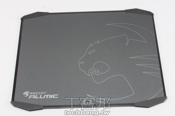 ROCCAT Alumic 最新款雙面遊戲鼠墊搶先玩 | T客邦