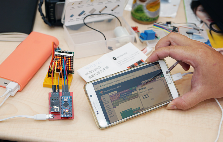 【QIoT 物聯網實驗室】用物聯網也能種好植物？結合 Webduino 與 QIot Suite Lite 打造「智慧植栽」實作坊活動全記錄！ | T客邦