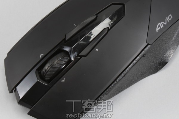 獨家！ 技嘉M8600 有線無線雙用電競鼠搶先玩 | T客邦