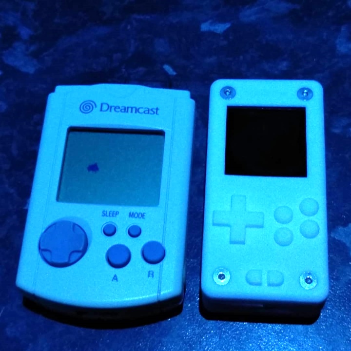 TinyPi Pro土砲迷你主機，在銅板大的螢幕上暢玩懷舊遊戲 | T客邦