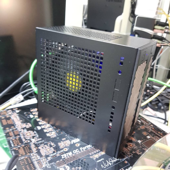 Ryzen降臨，ASRock DeskMini A300超迷你準系統尺寸再壓縮 | T客邦