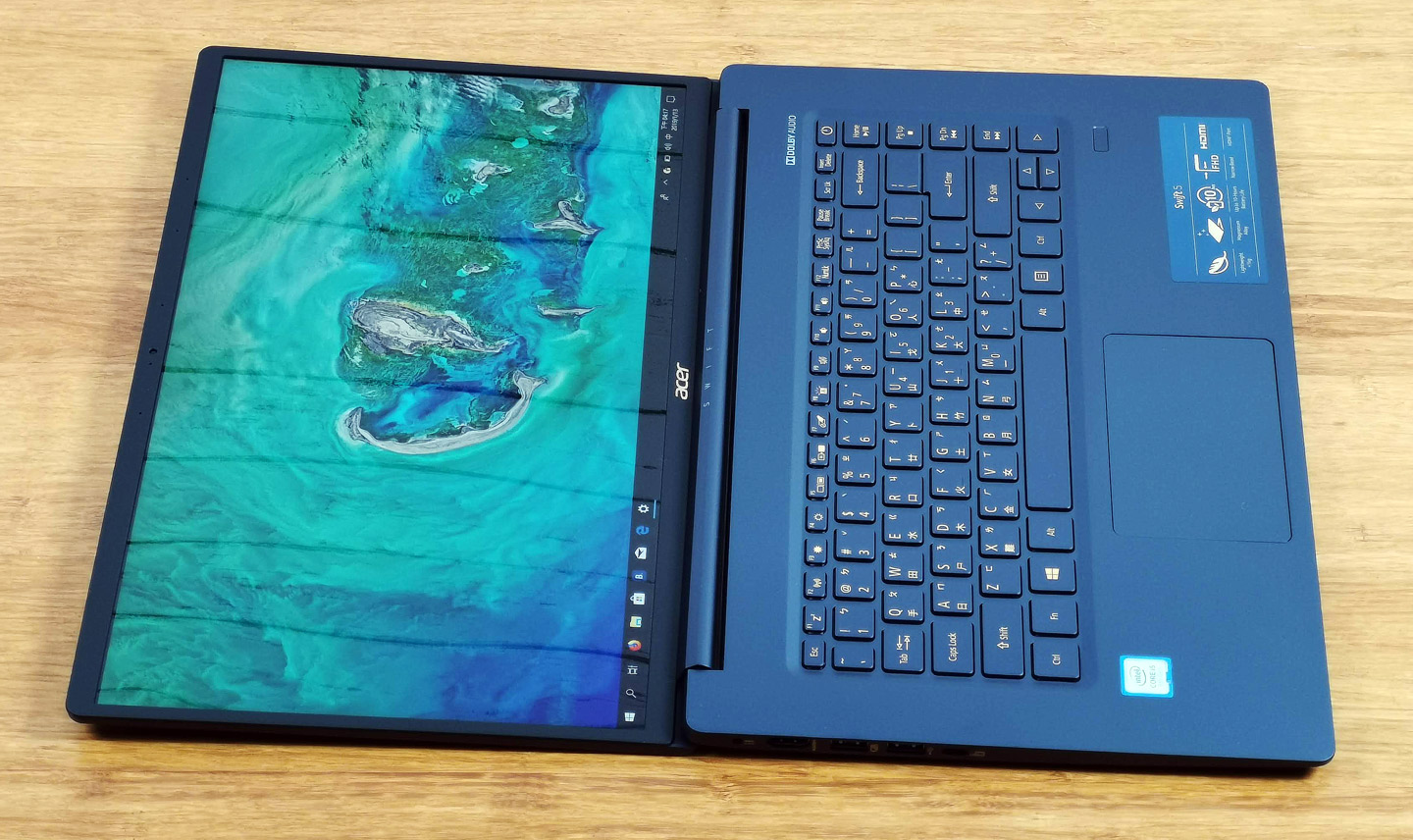 Acer Swift 5 動手玩：同級最輕僅 999 克，極窄邊框帶來絕佳視野！ | T客邦
