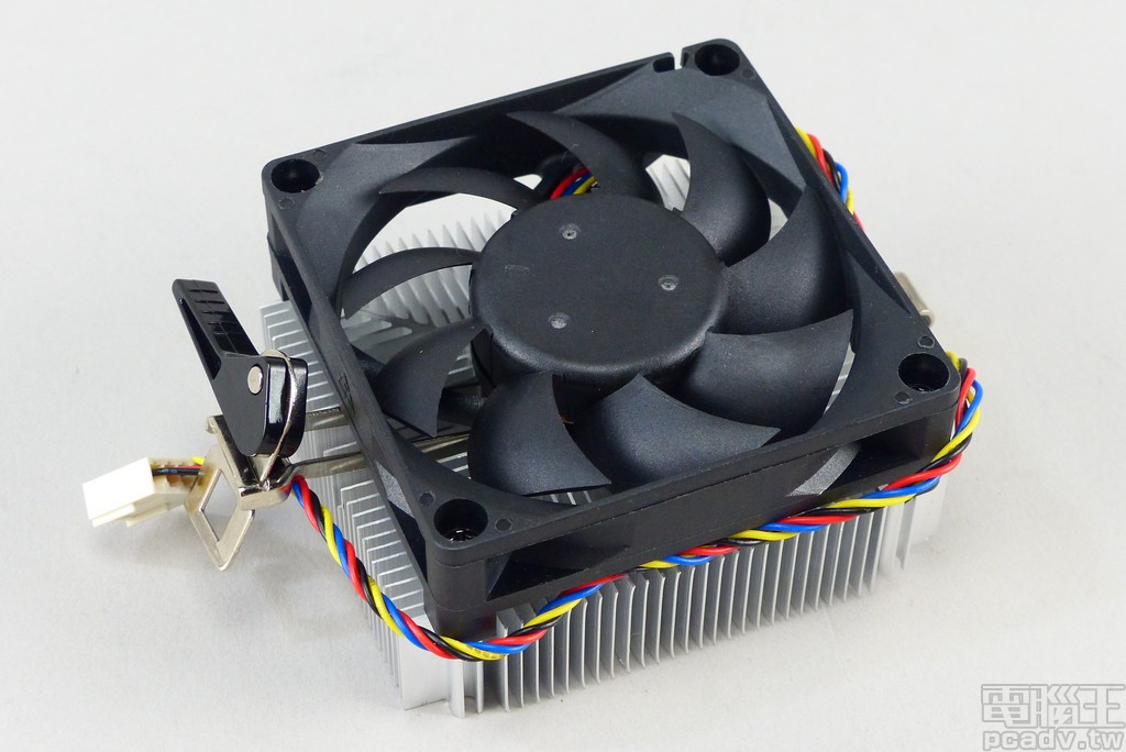 發揮 Ryzen APU 高整合性優勢，ASRock DeskMini A300 Mini-STX 迷你準系統效能、溫度、噪音分析實測 | T客邦