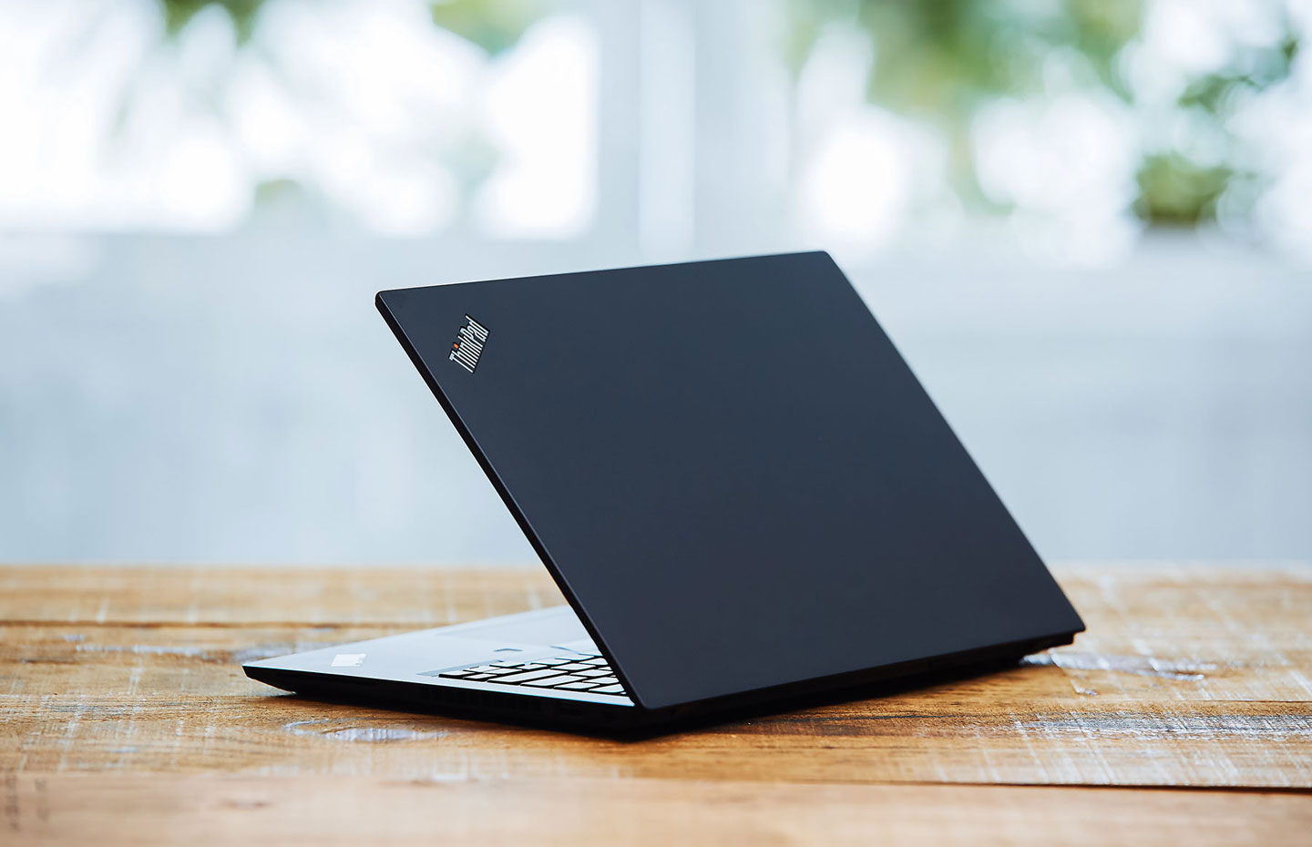 ThinkPad X390 第一手開箱：輕薄易攜與窄邊框帶來全新體驗！ | T客邦