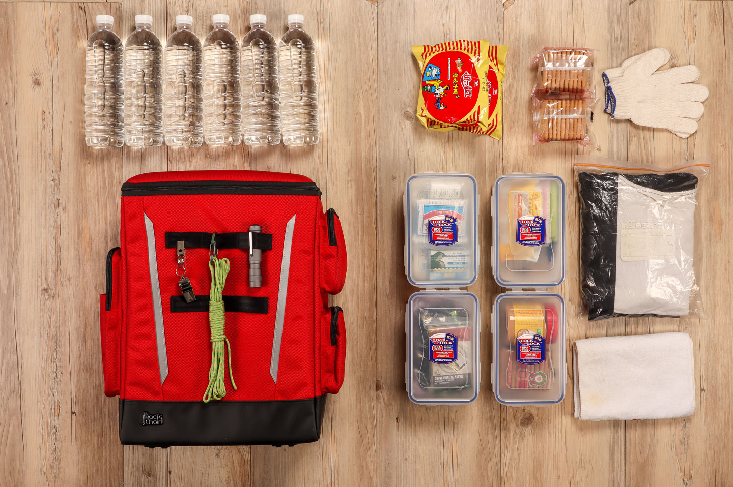 緊急避難要準備甚麼？救命必備工具！抗壓一噸重、更大容量的「PackChair-S 地震救災包」來了！ | T客邦