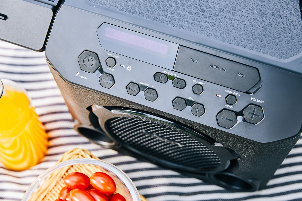 野餐、派對、露營絕不能少了這一味！Sony GTK-PG10 可攜式高功率藍牙音響，K 歌派對神器動手玩 | T客邦
