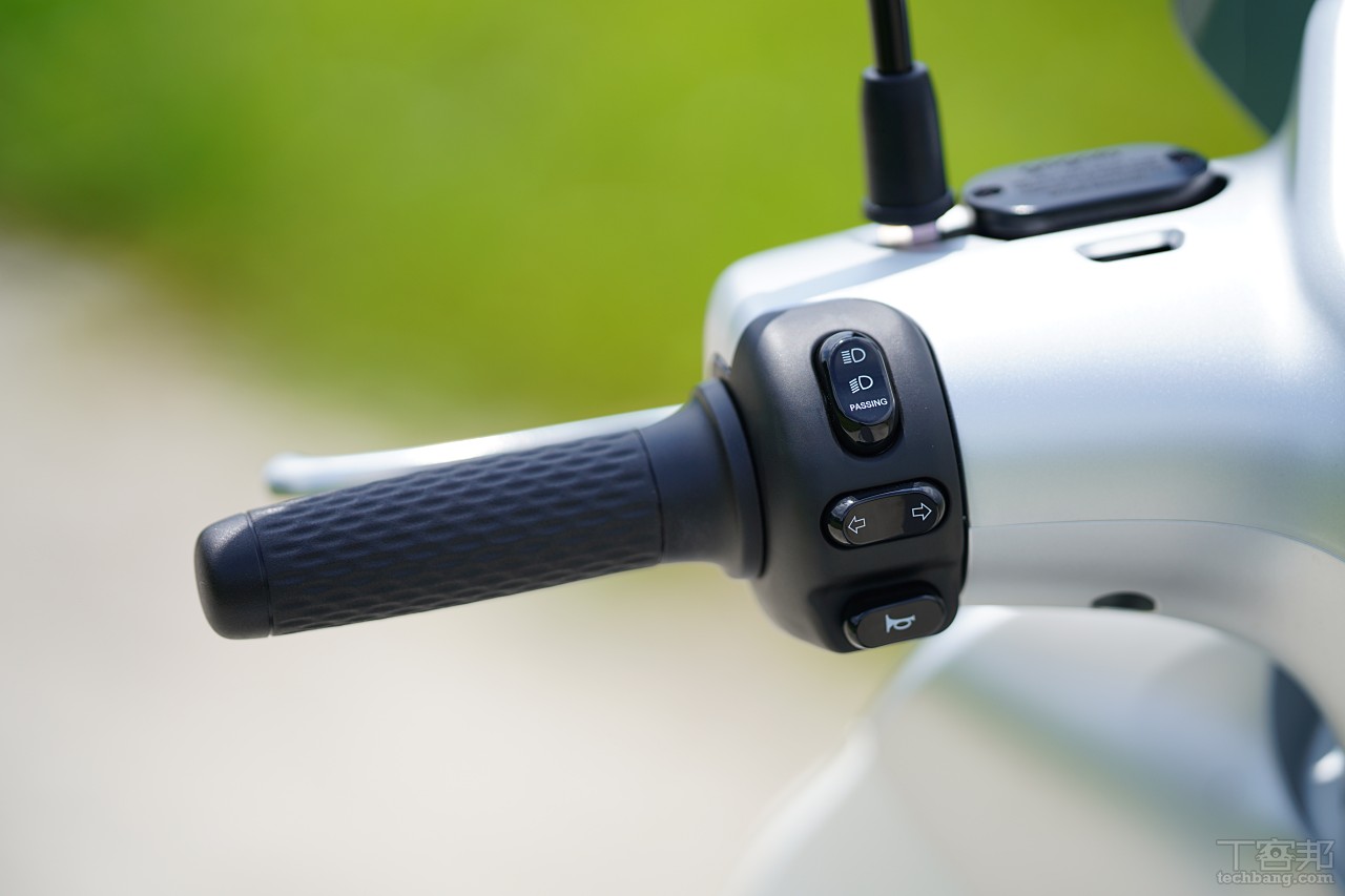 YAMAHA EC-05 試駕：同屬Gogoro 生態系騎起來與 Gogoro 2 有什麼差異？它是值得買的電動車嗎？ | T客邦