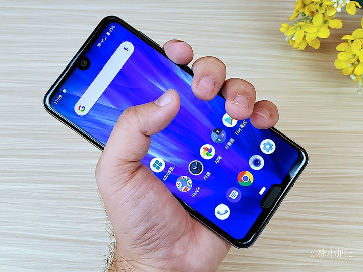 渾身上下充滿個性線條！夏普 SHARP AQUOS R3 智慧型手機開箱/拍照成果/功能介紹/評測/心得！ | T客邦