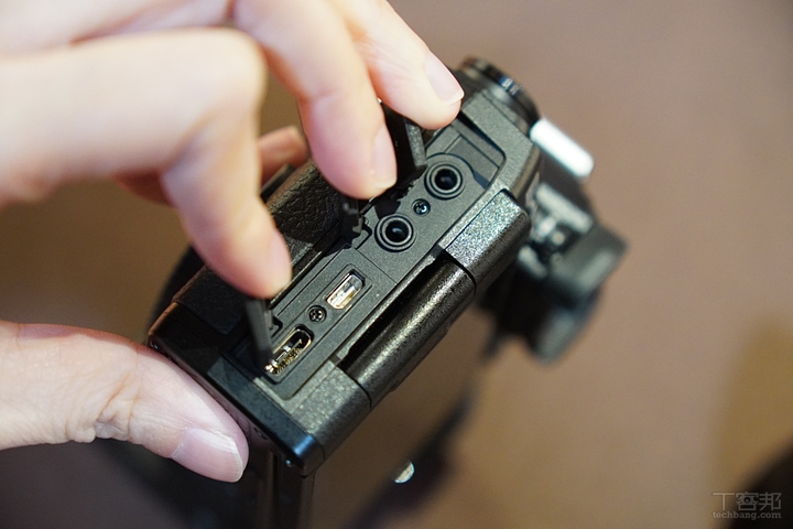 高階 M43 新機 OLYMPUS OM-D E-M1 Mark III 正式發表，新增星空自動對焦功能 | T客邦