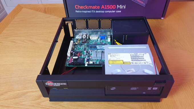 Checkmate A1500 Mini ITX機殼還原Amiga 3000復古風情 | T客邦