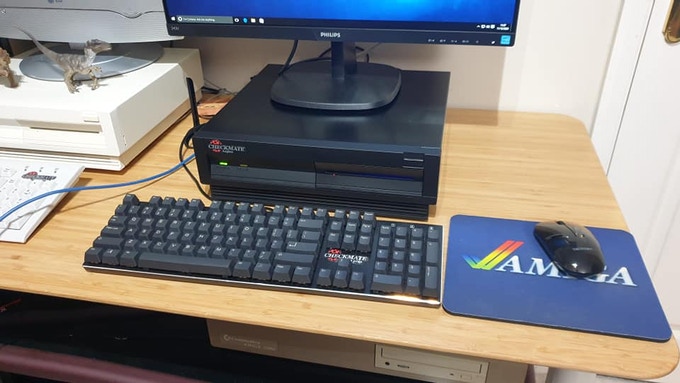 Checkmate A1500 Mini ITX機殼還原Amiga 3000復古風情 | T客邦