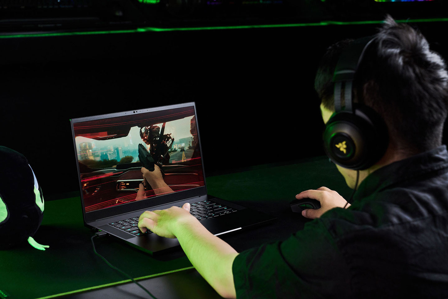 Razer Blade 15 Advanced Edition 開箱與深度評測：兼具輕薄與高效能的電競王者再臨！RTX 30 系列獨顯帶來頂尖 ...