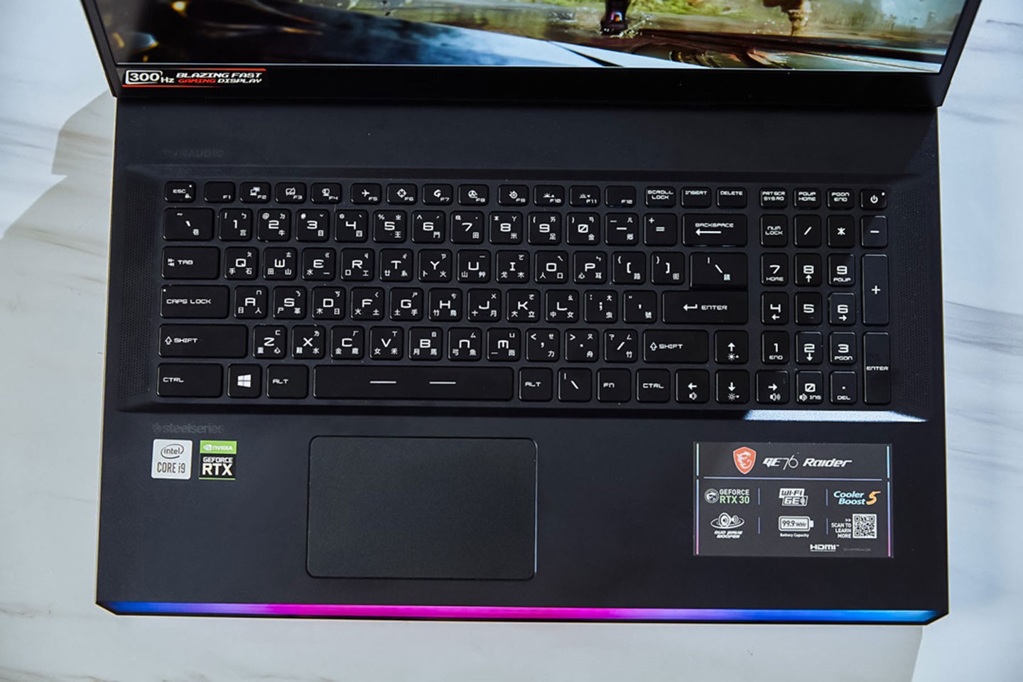 MSI 旗艦電競筆電 GE76 Raider 深度評測：升級版全景炫光燈效讓人一眼難忘！ | T客邦