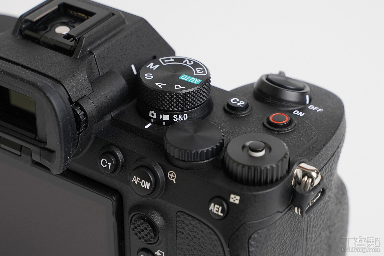 索尼全新 Sony A7IV 開箱實測！A7m4 會是下一代全幅無反霸主嗎？ | T客邦