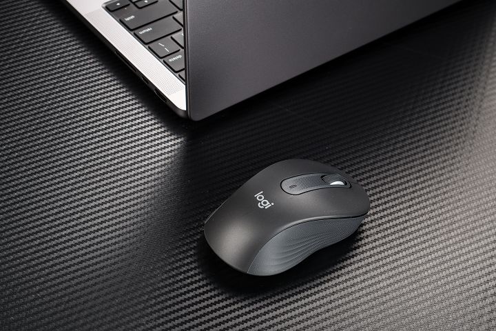 Logitech Signature M650 開箱評測：安靜順手的多工無線滑鼠，價格990元 | T客邦