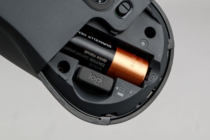 Logitech Signature M650 開箱評測：安靜順手的多工無線滑鼠，價格990元 | T客邦