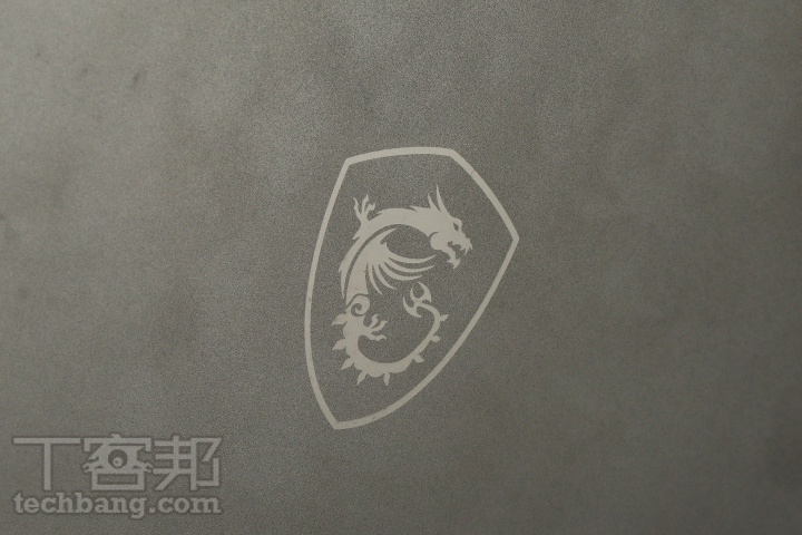 MSI Stealth GS66 12UGS開箱評測，高效能電競1440p纖薄黑魂 | T客邦