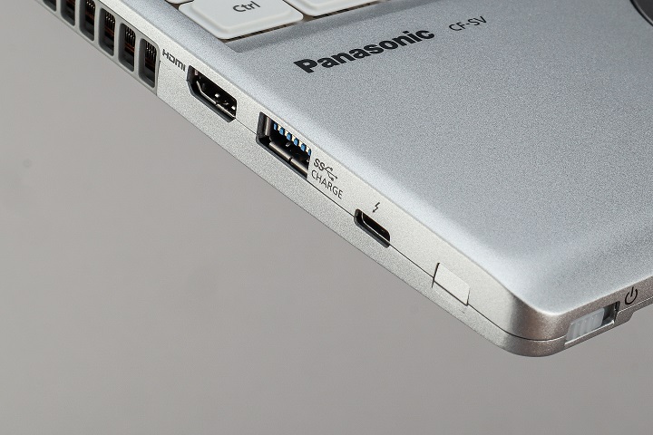 Panasonic Toughbook CF-SV1 商務筆電評測：日本製造的 919 克輕量設計，耐壓100公斤、售價 58,800 元 | T客邦