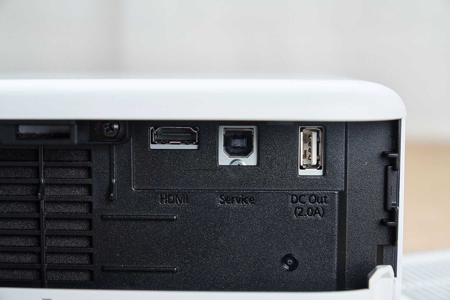 Epson CO-FH02 商務/劇院兩用投影機評測：精緻輕巧、畫質細膩、功能齊備的跨界好手 | T客邦