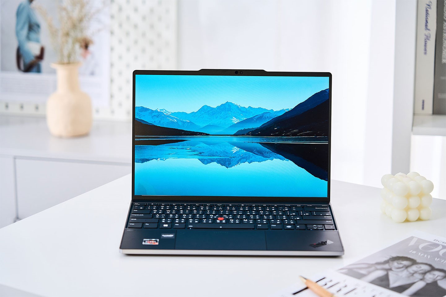 是時候入坑 ThinkPad 了！全新 ThinkPad Z13 外觀讓人耳目一新，纖薄輕巧展現絕佳行動力！ | T客邦