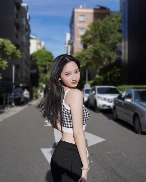 超強新人「台版Lisa」Lala+「怪物新人」Anita前進元宇宙拼出道 | T客邦