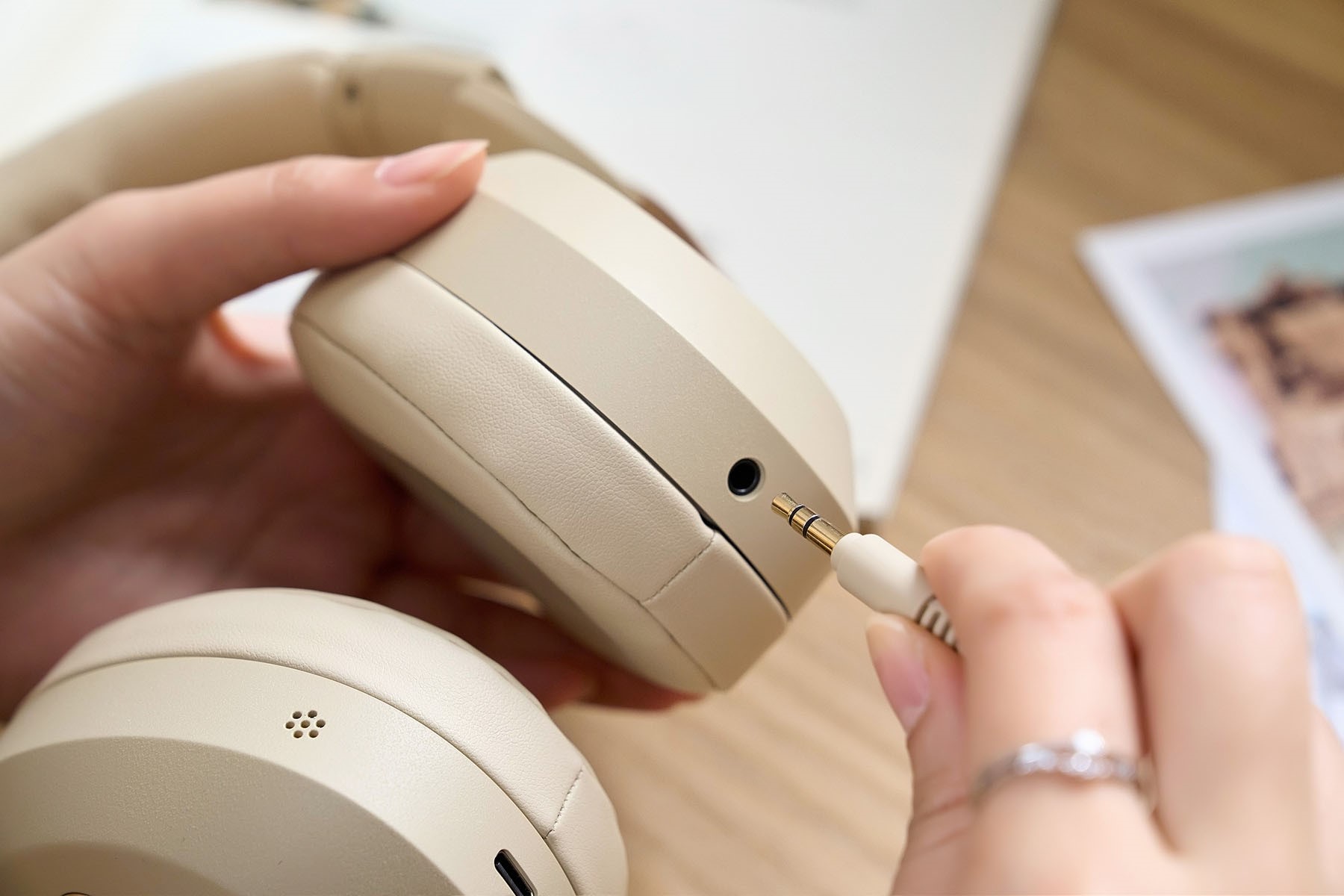 Yamaha YH-E700B 試聽：一款真正值得愛樂者擁有的藍牙無線耳罩式降噪耳機 | T客邦