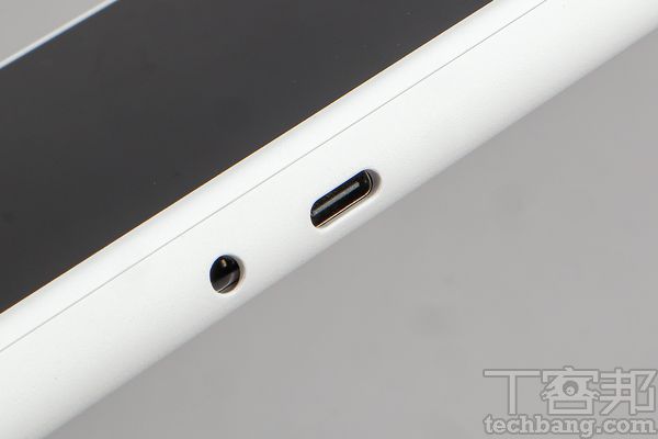 Logitech G Cloud雲端遊戲掌機開箱評測：隨時隨地都能暢玩3A遊戲，價格11900元 | T客邦