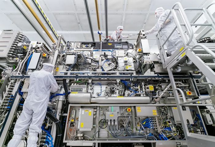 ASML衝2奈米研發！不只在林口建廠、在景氣寒冬加碼還把歐洲供應鏈帶來台灣 | T客邦