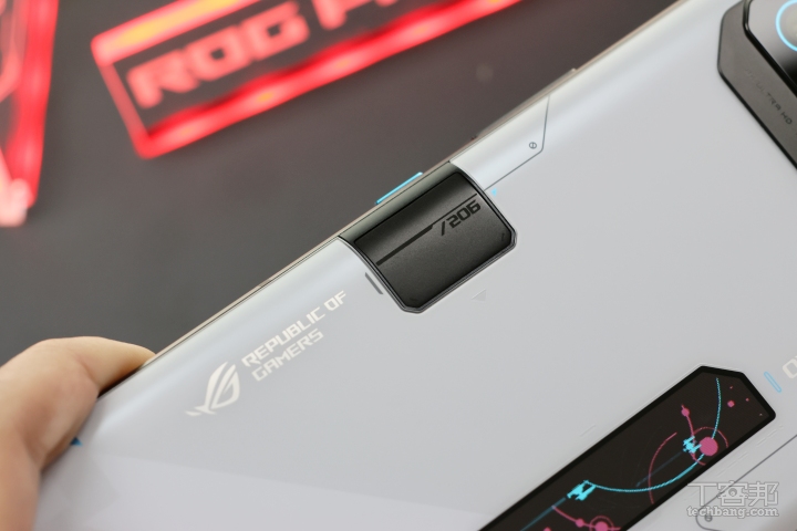 Rog Phone 7、ultimate 雙機發表,強化散熱設計、外接風扇內建重低音喇叭 T客邦