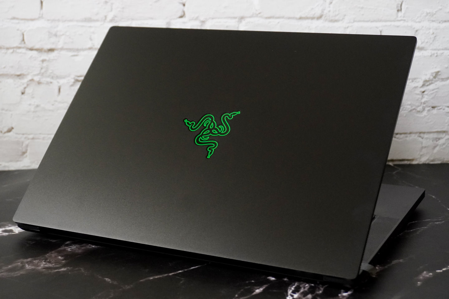 Razer Blade 14 2023效能實測，Ryzen 9 7940HS配RTX 4070中堅電競筆電僅1.84公斤 | T客邦