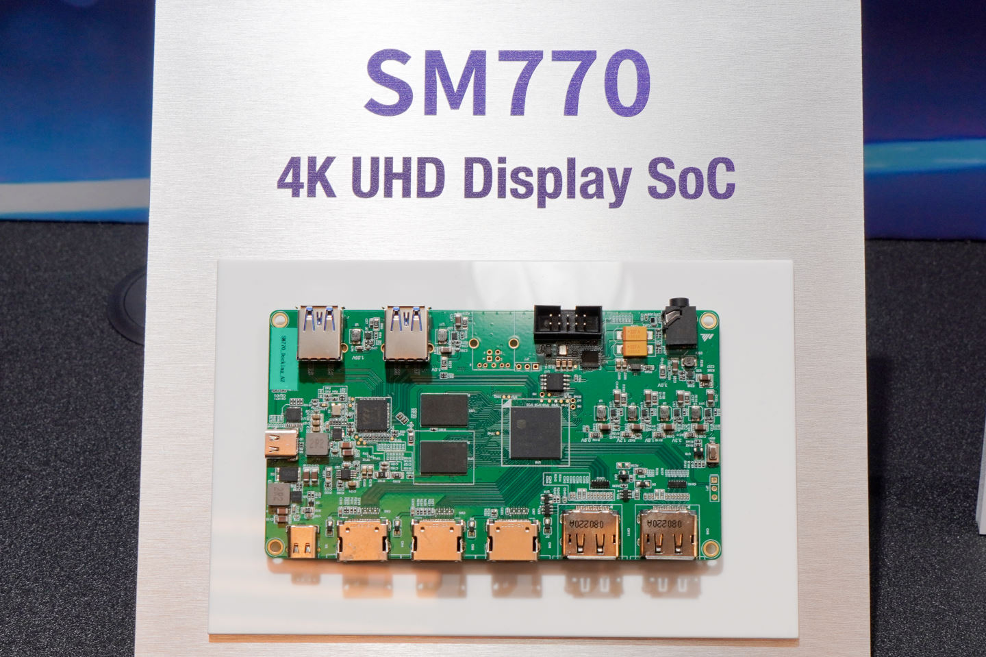 SMI展出Gen 5固態硬碟控制器，免散熱片速度飆上14 GB/s | T客邦