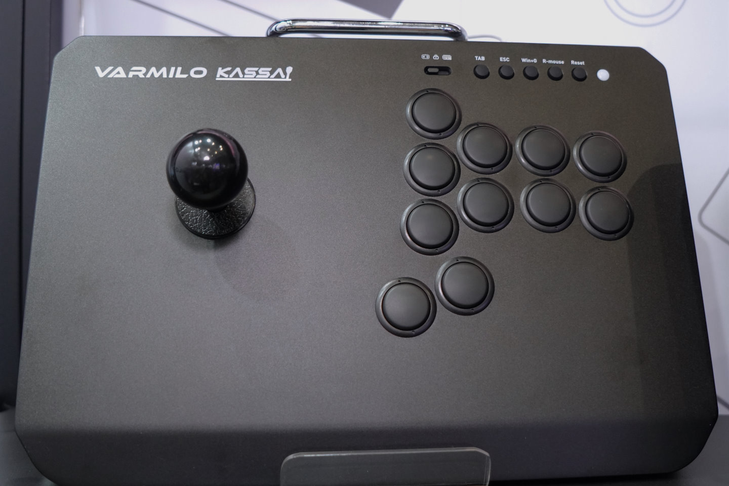 Varmilo Kassai格鬥搖桿：可拆卸搖桿加上Cherry Multipoint銀軸自定義按鍵，格鬥必勝兵器 | T客邦