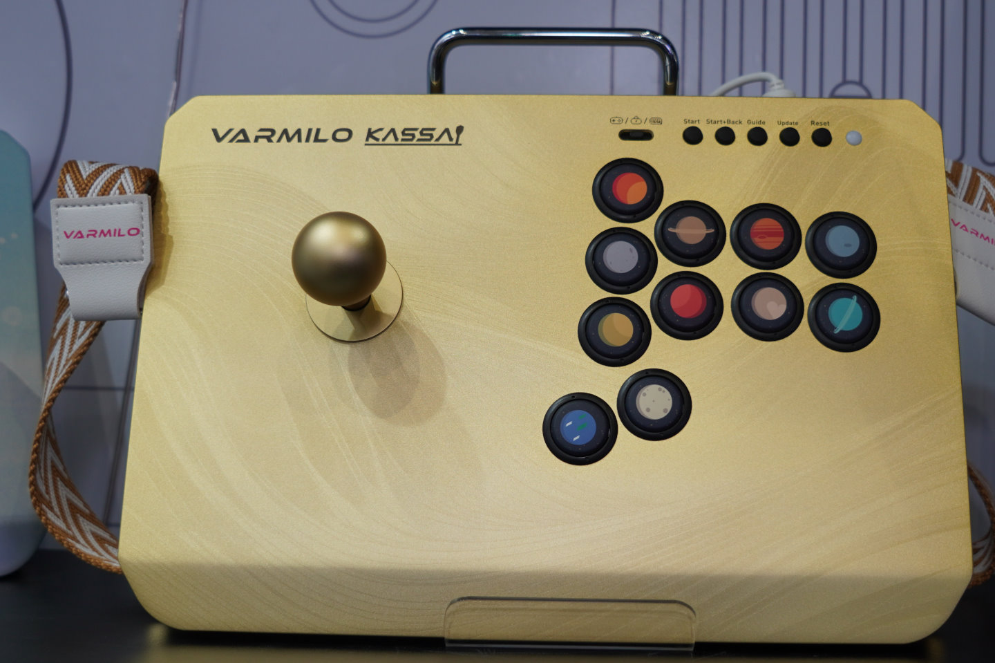 Varmilo Kassai格鬥搖桿：可拆卸搖桿加上Cherry Multipoint銀軸自定義按鍵，格鬥必勝兵器 | T客邦