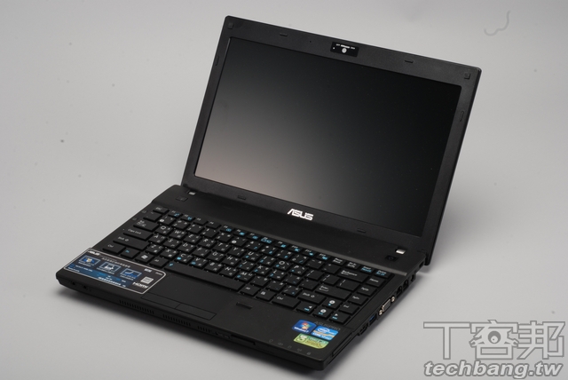 Asus B23E：防潑水加持，實用先決的商務筆電 | T客邦