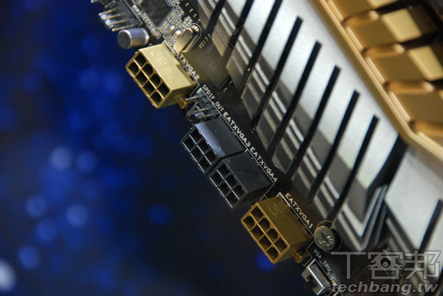 Computex 2012：ASUS 雙 GPU 主機板 ZEUS，有錢也買不到的概念產品 | T客邦